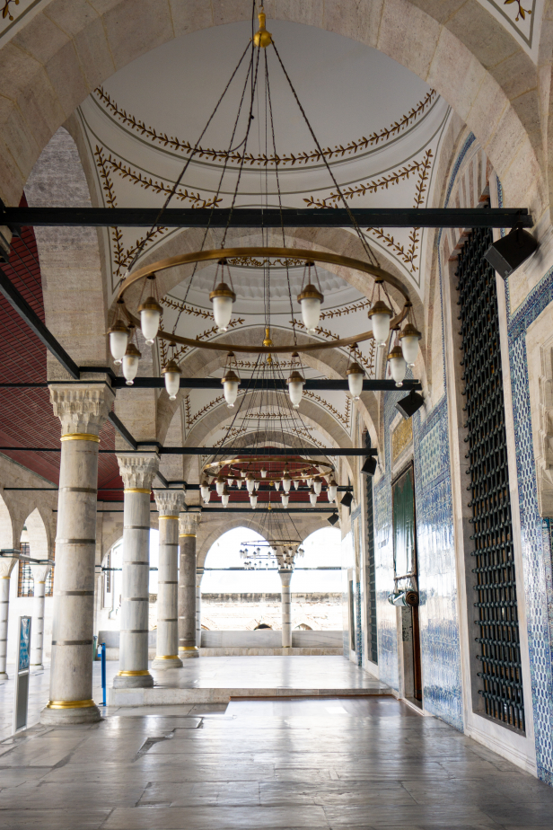 Rüstem Paşa Mosque | The Art of Wayfaring